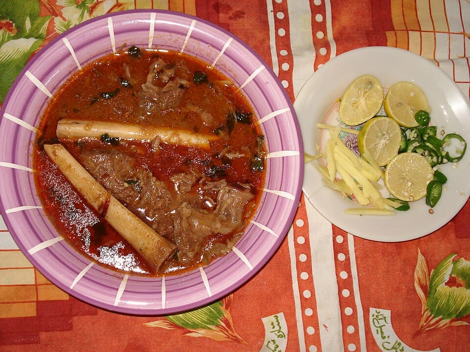 Pakistan Food Guide: 19+ Dishes Locals Love [With Photos] | Travel Food ...